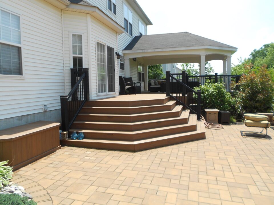 Deck Steps - Decks R Us