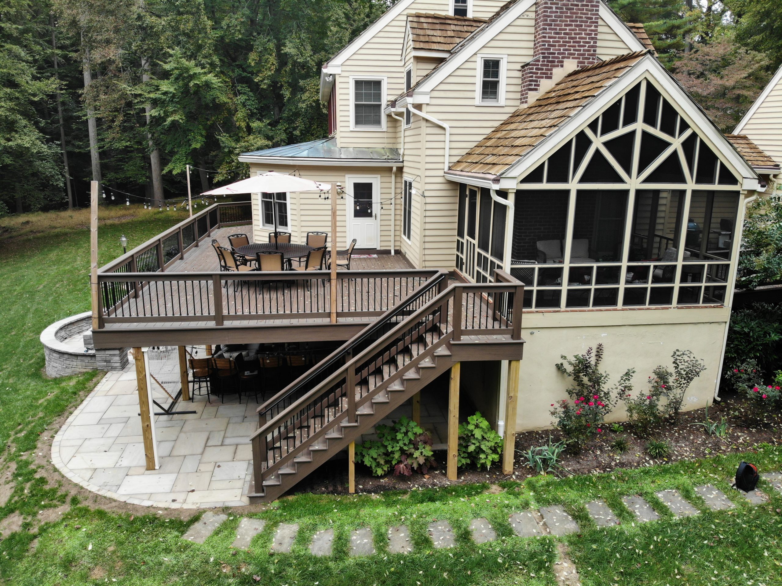 Large Deck with Custom Railings - Decks R Us